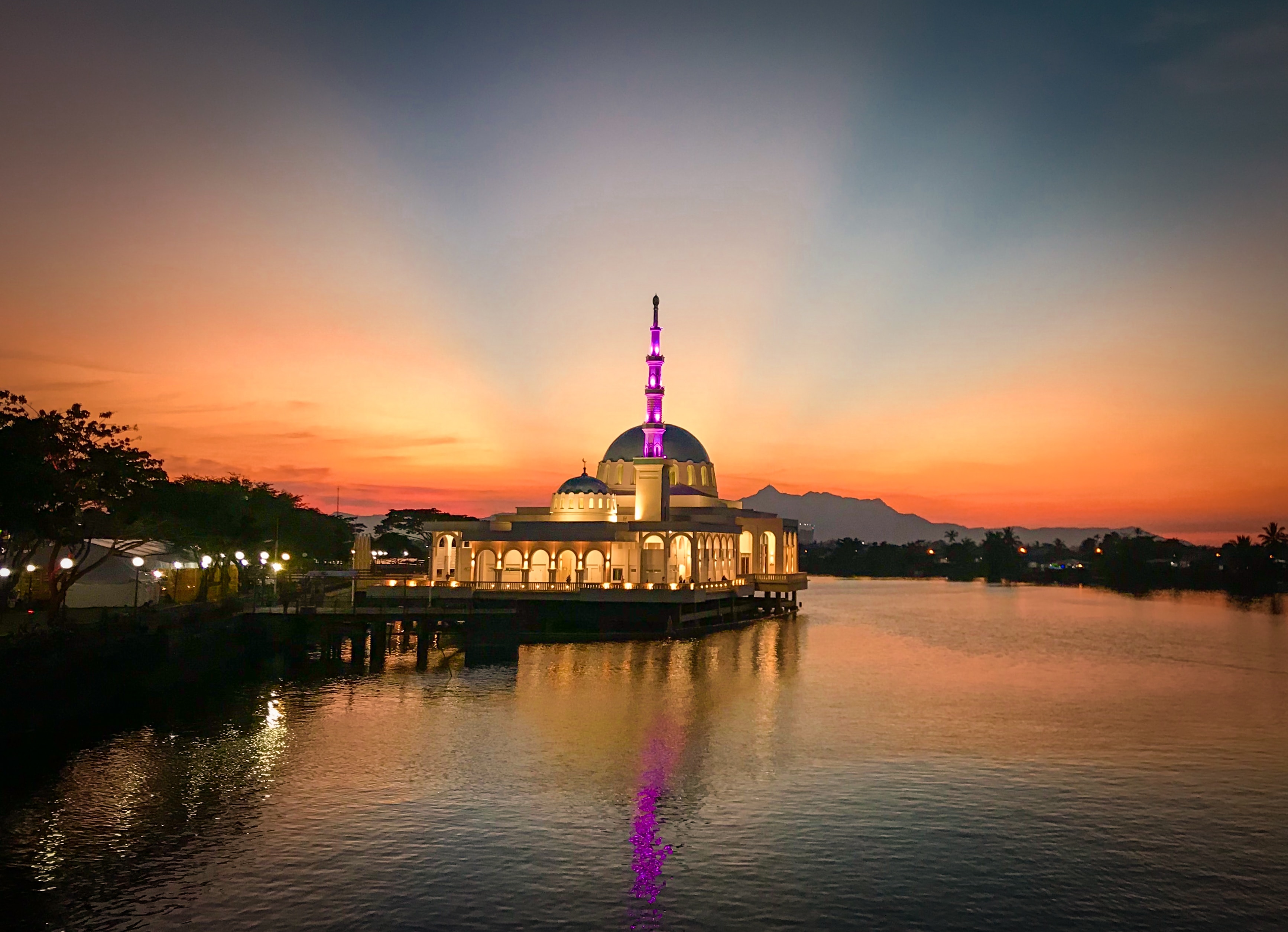 7 must visit attractions in Kuching - Sri Sutra Travel